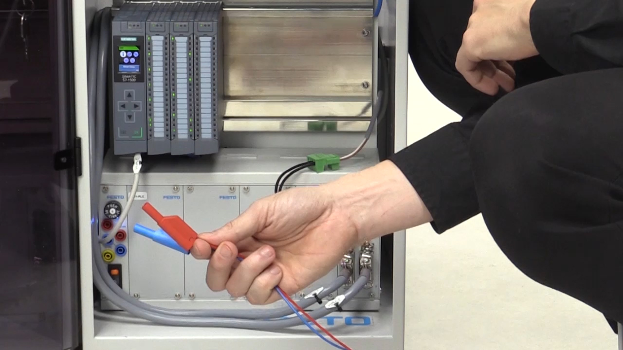 green ethernet cable connect the rfid gateway to the computer with ...